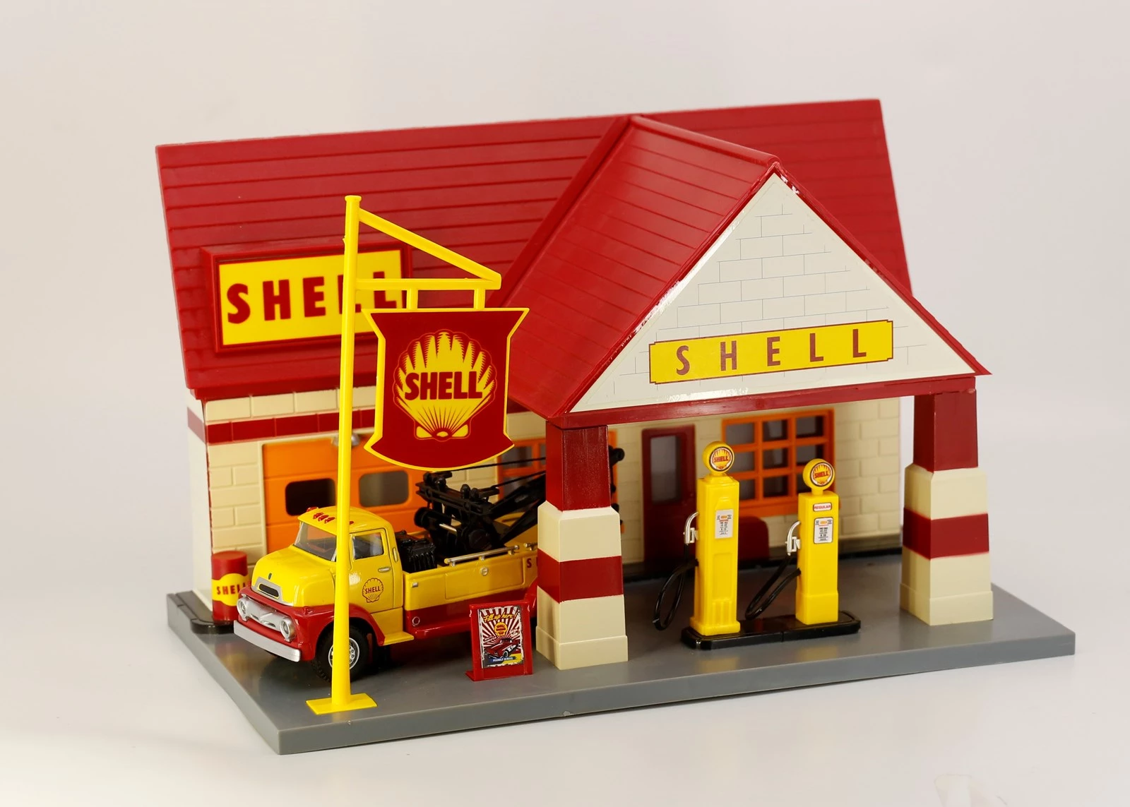 Tiny - Hong Kong Bus Model Shop - Golden Wheel Shell Gas Station - Tiny ...