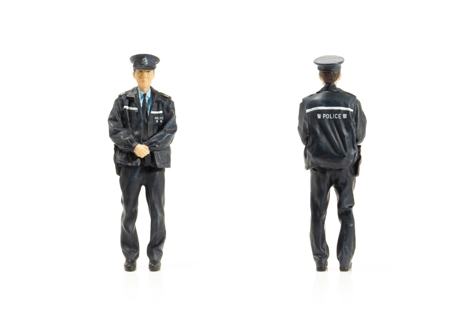 tiny-1-18-figure-02-pc-police-winter-tiny