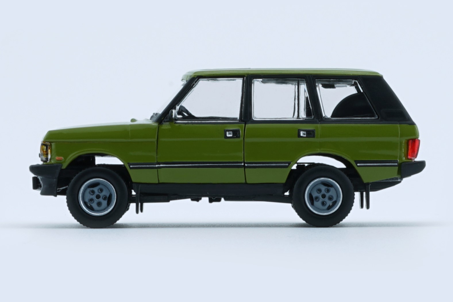 BMC 1/64 Land Rover 1992 Range Rover Classic LSE -Classic Green (RHD ...