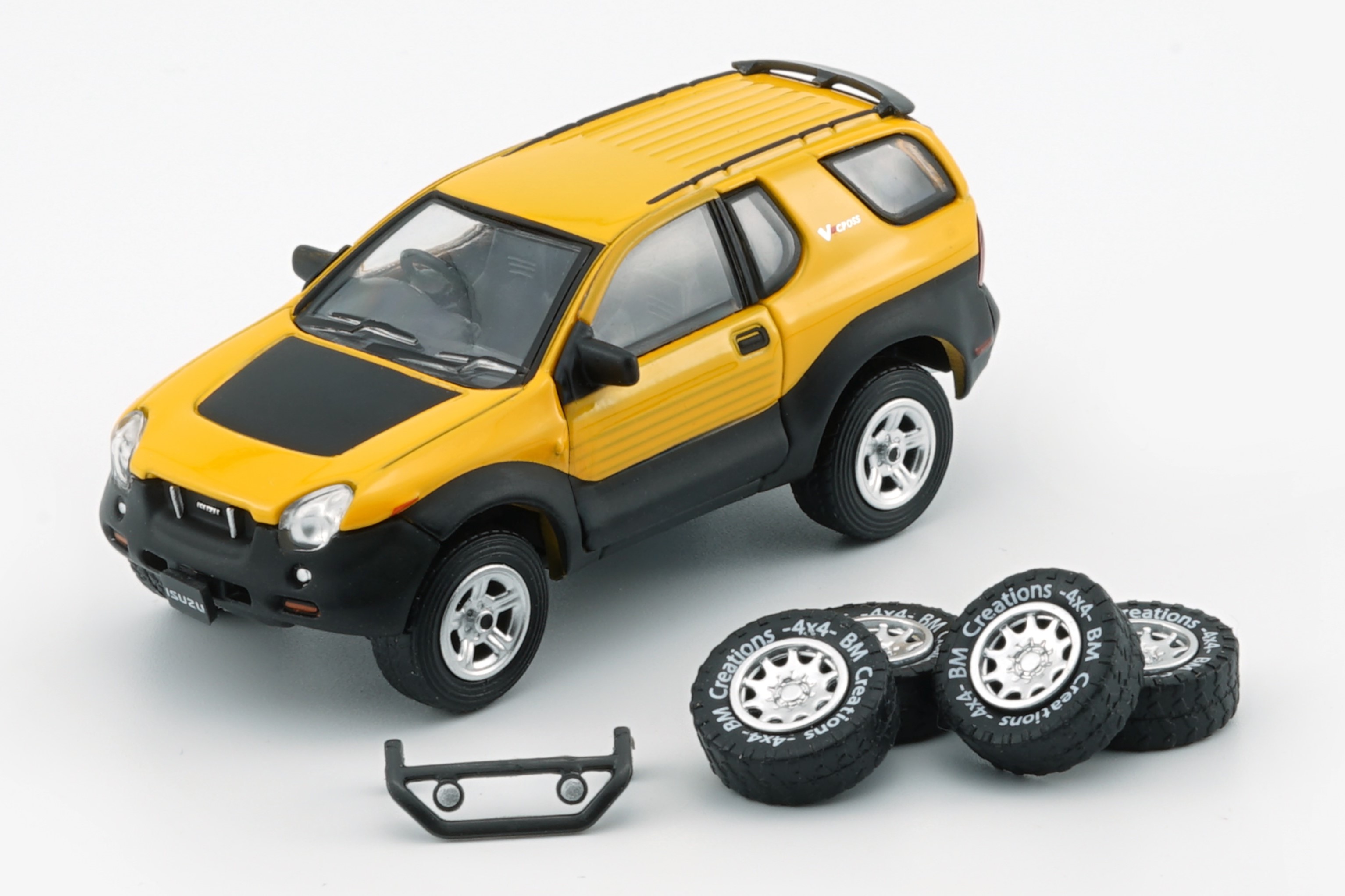 BMC 1/64 ISUZU 1997 -2001 Vehicross - Yellow (RHD) - Tiny 微影