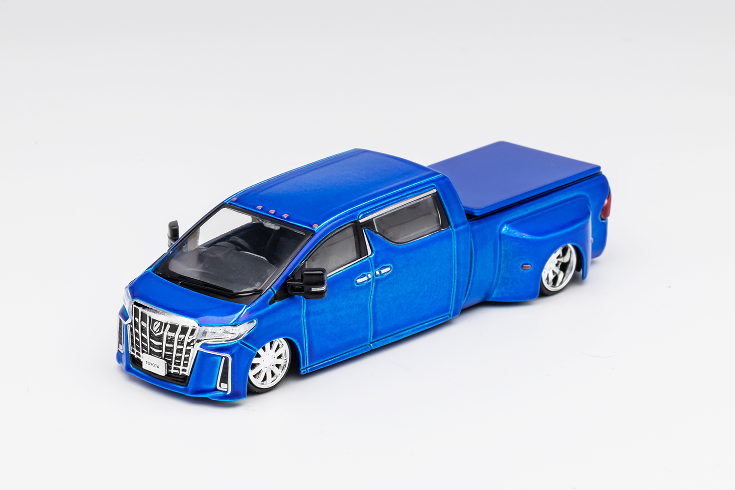 GCD 1/64 Toyota Alphard Pickup - Blue RHD - Tiny 微影