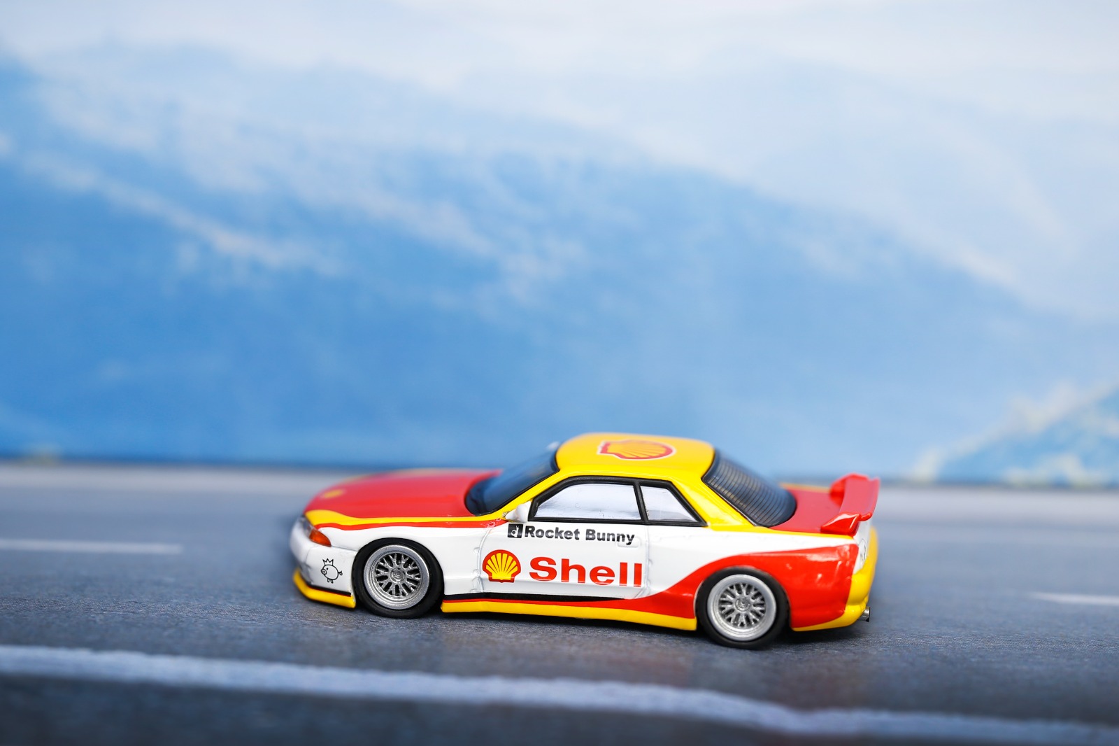 INNO64 1/64 Die-Cast NISSAN SKYLINE GT-R (R32) PANDEM ROCKET BUNNY ...