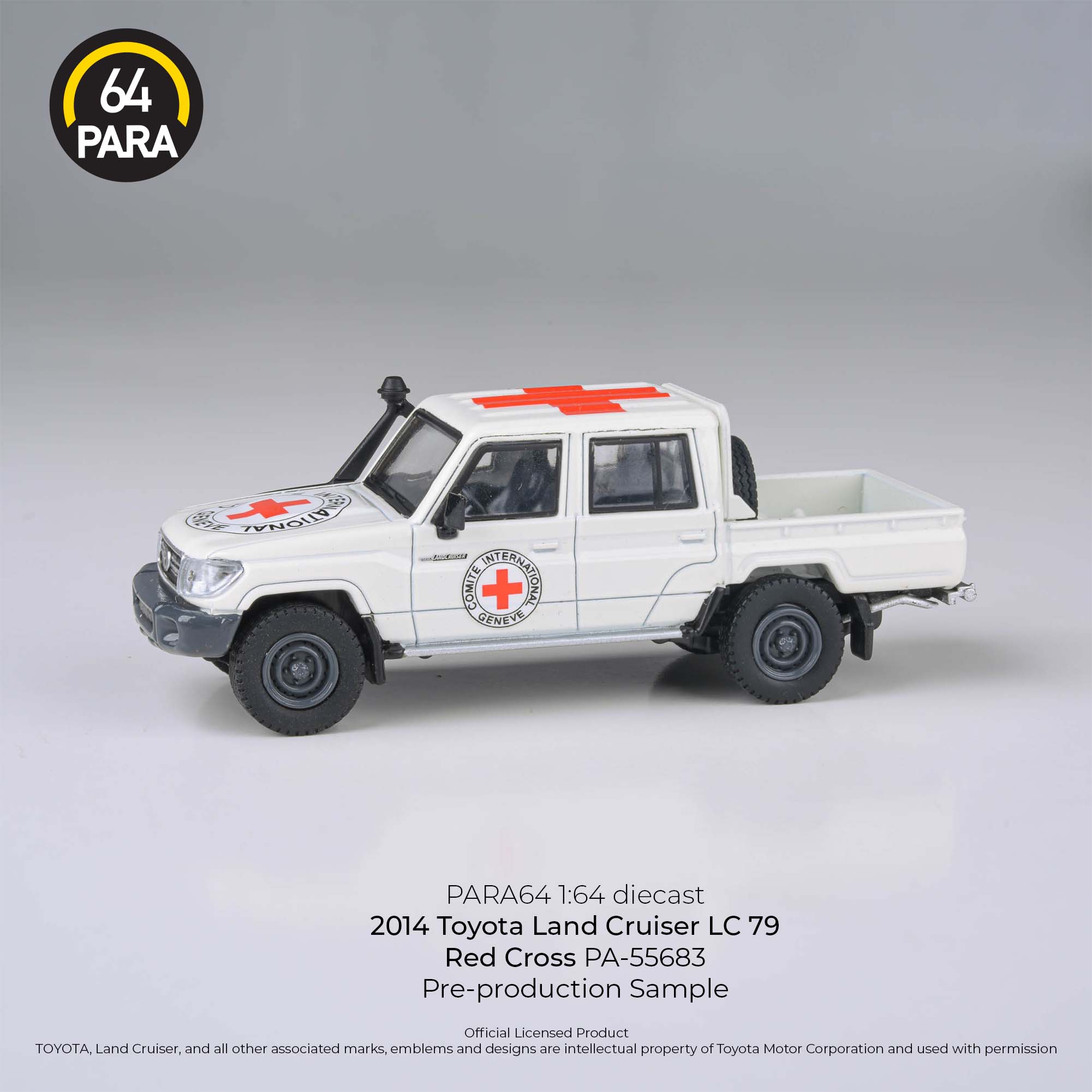 PARA64 1/64 2014 Toyota Land Cruiser Double Cab Pickup LC79 Red Cross ...