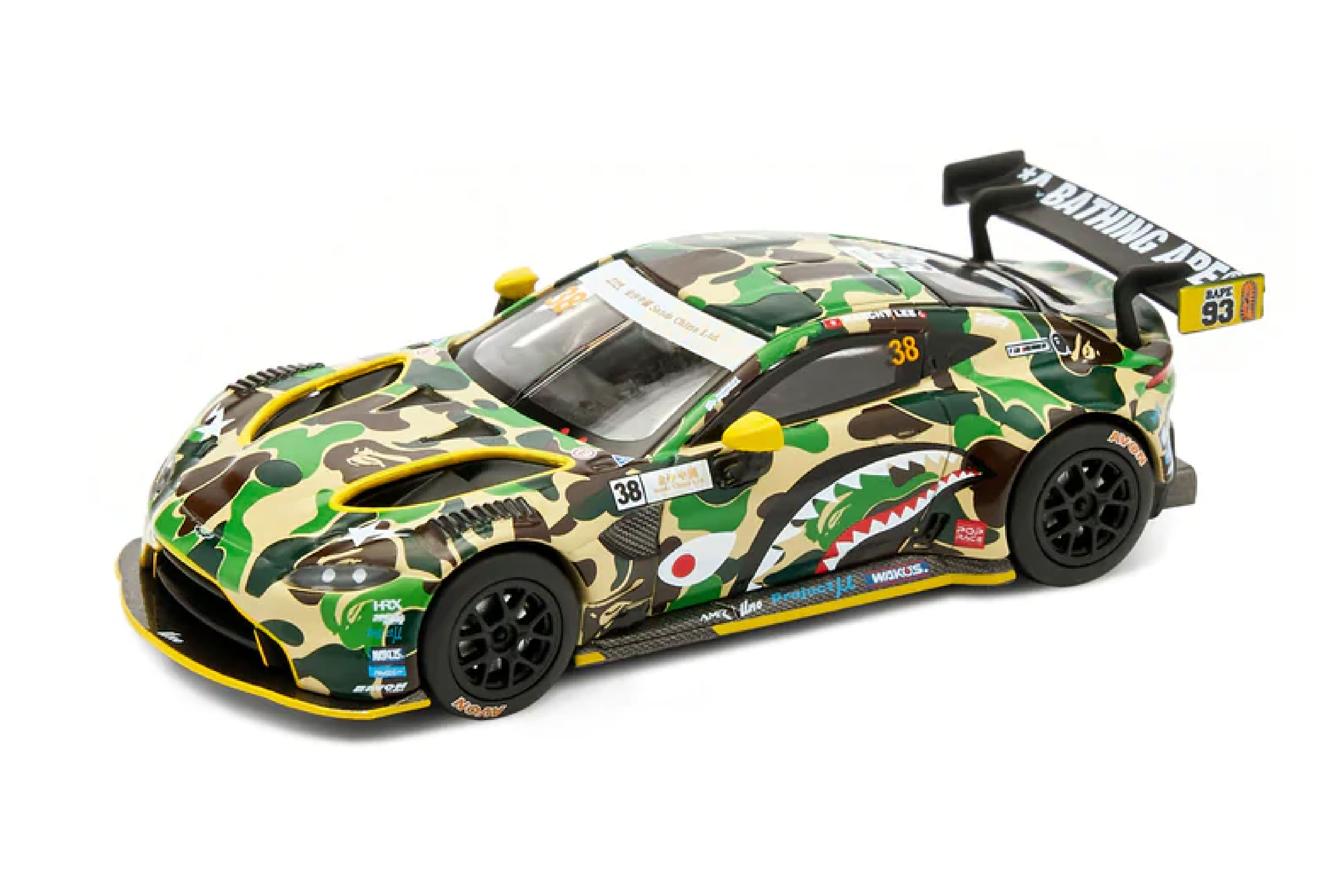 POPRACE 1/64 BAPE® x Aston Martin GT3 (Green) - Tiny 微影